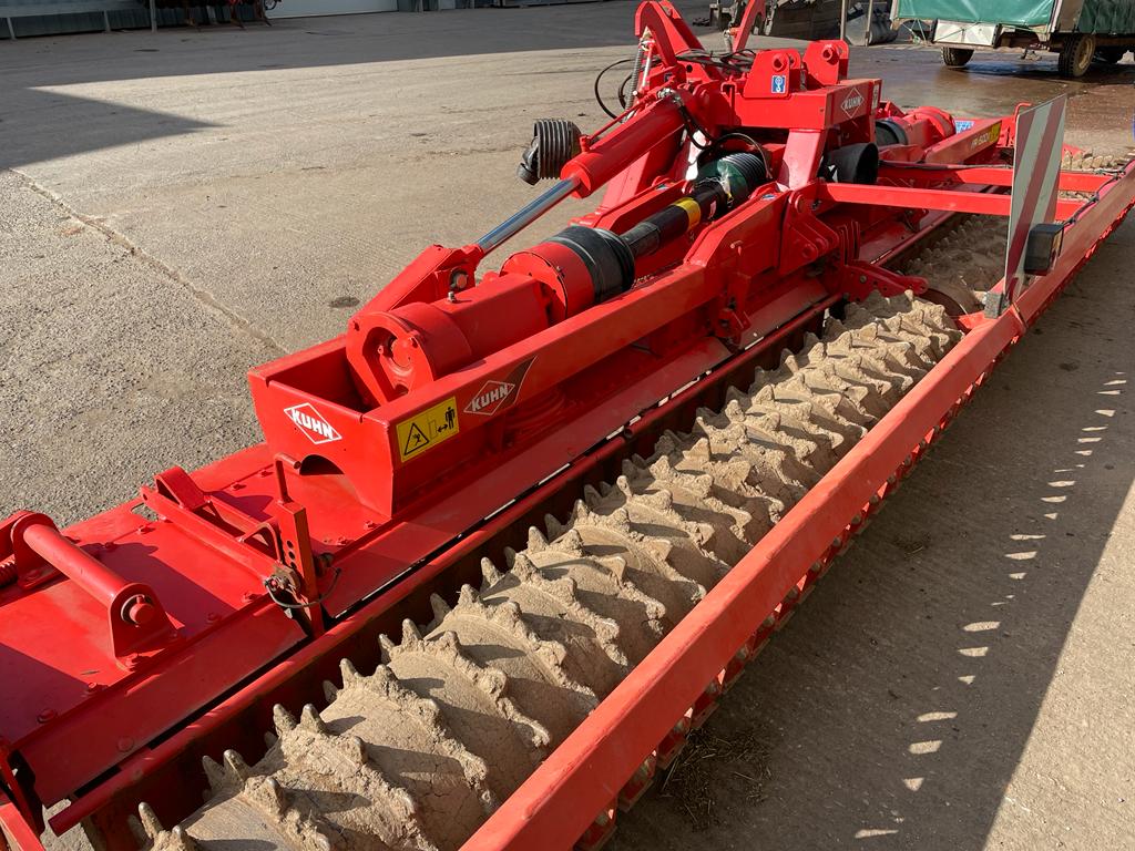 HB Machinery | Farm and Agricultural Equipment | KUHN 6M POWER HARROWS