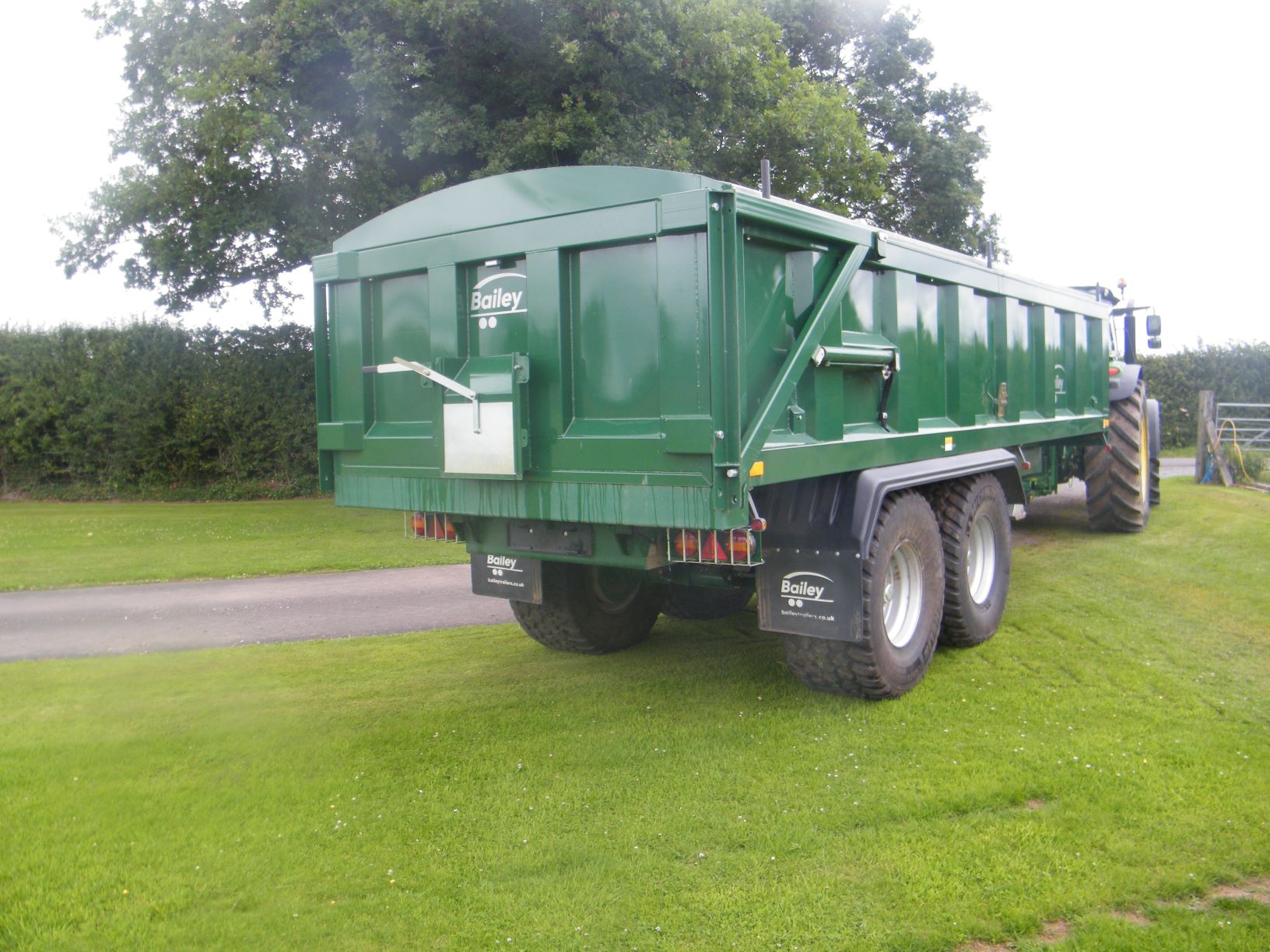 HB Machinery | Farm and Agricultural Equipment | BAILEY TB 15 TON